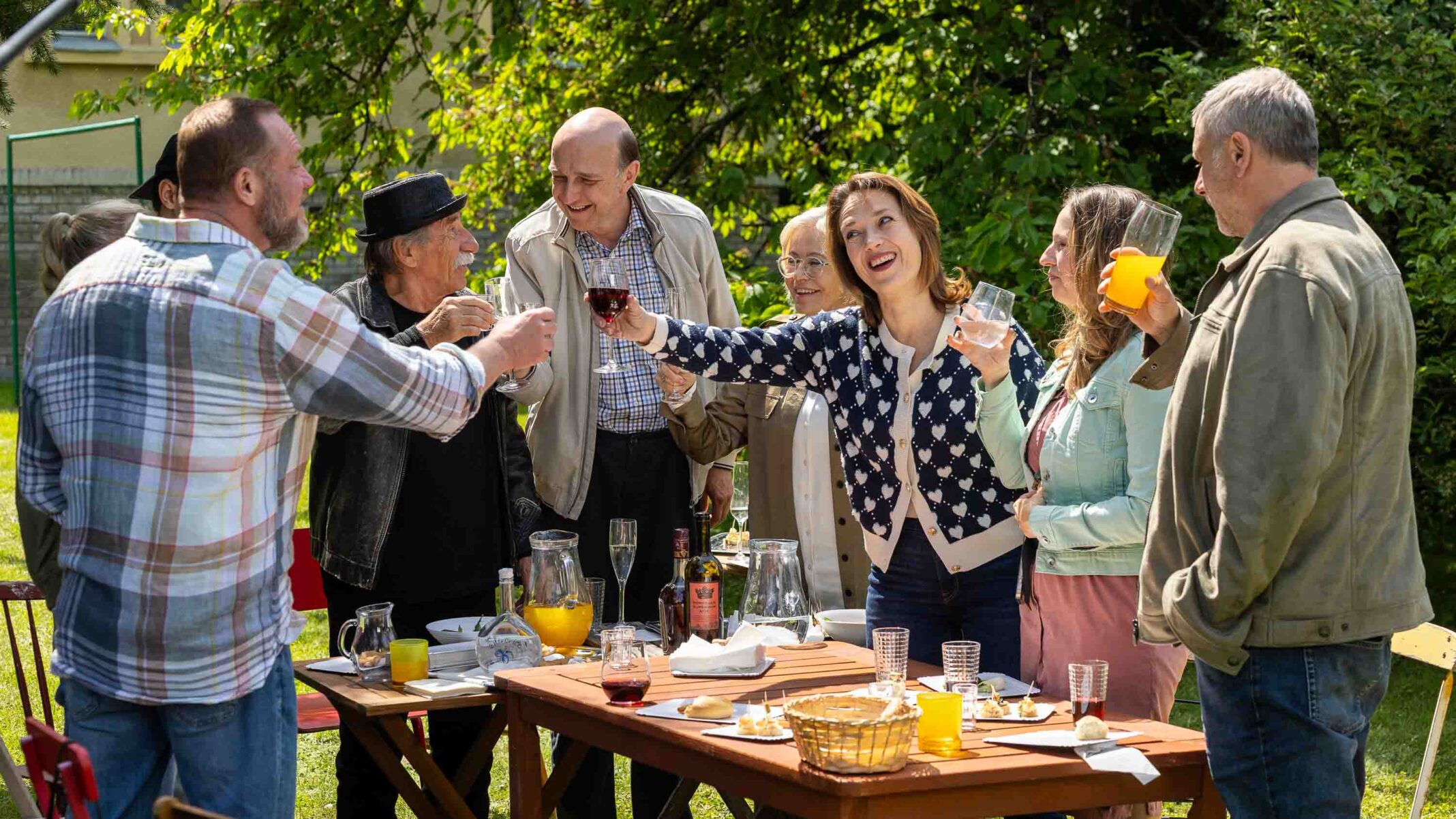 Zklamaní diváci: Seriál Jedna rodina končí! Podívejte se na foto z ...